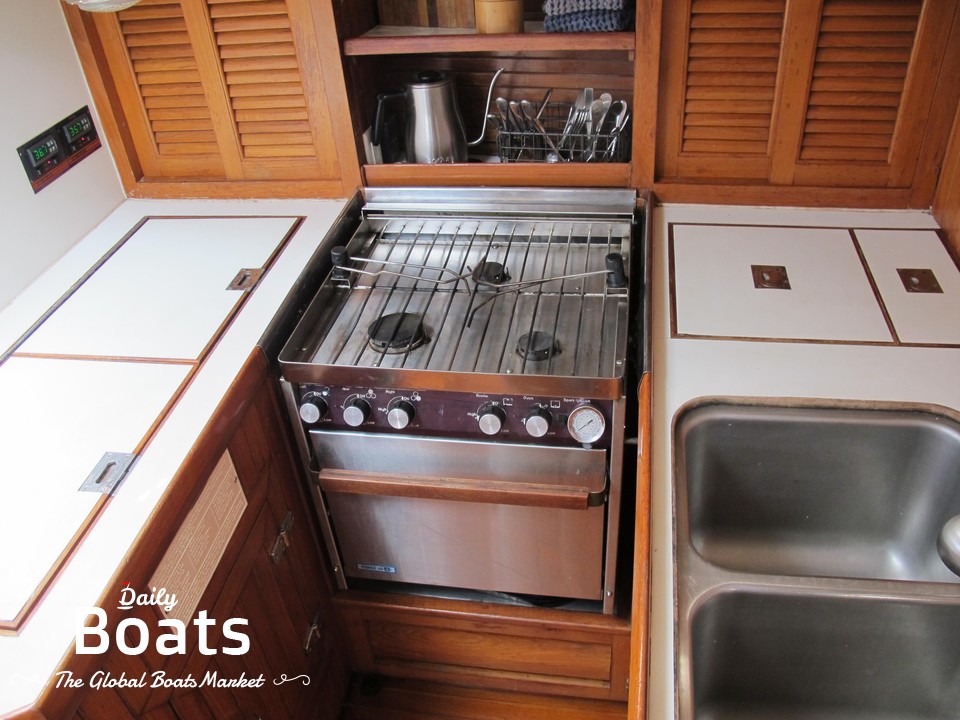 1987 Slocum 43 Pilothouse for sale. View price, photos and Buy 1987 ...