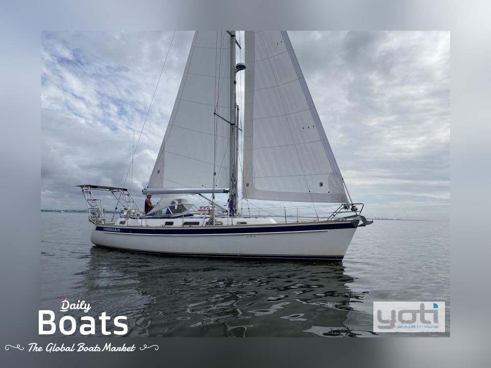 2004 Hallberg-Rassy 40 for sale. View price, photos and Buy 2004 ...