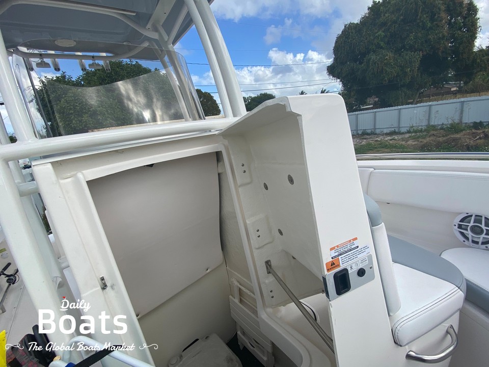 2021 Robalo R222 Center Console for sale. View price, photos and Buy ...