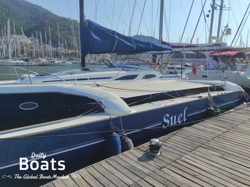 2011 Dragonfly 35 Ultimate for sale. View price, photos and Buy 2011 ...