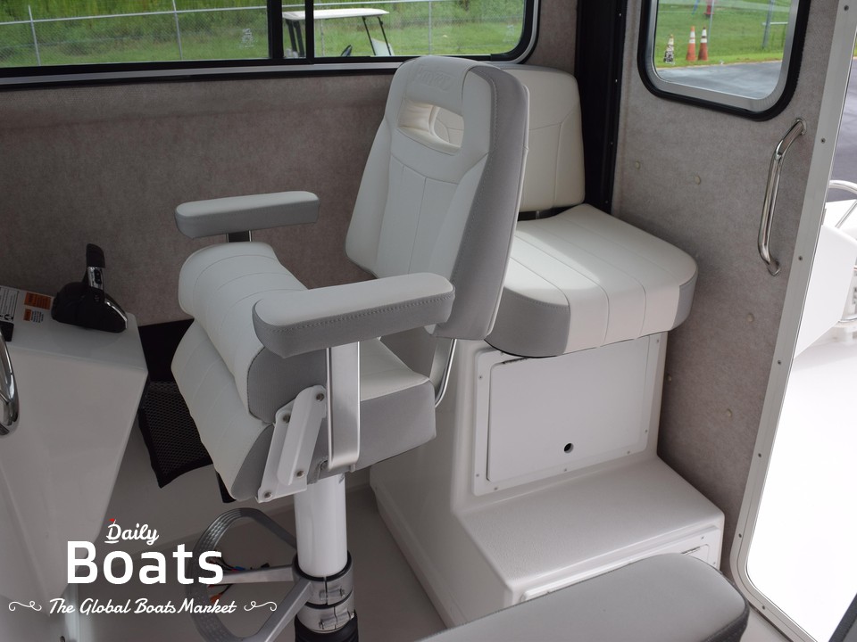 2022 Parker 2820 Xld Sport Cabin for sale. View price, photos and Buy ...
