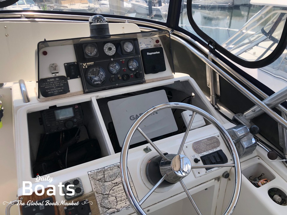 1991 Albin 32 Sportfisher for sale. View price, photos and Buy 1991 ...