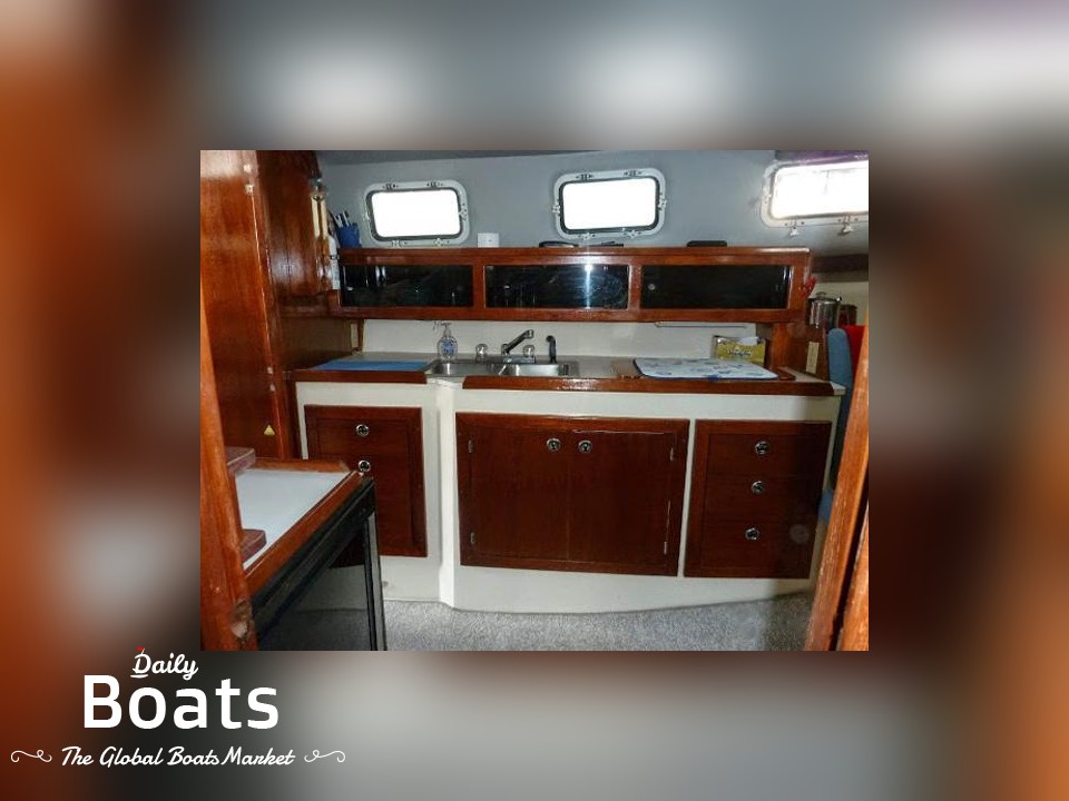 1991 Albin 32 Sportfisher for sale. View price, photos and Buy 1991 ...