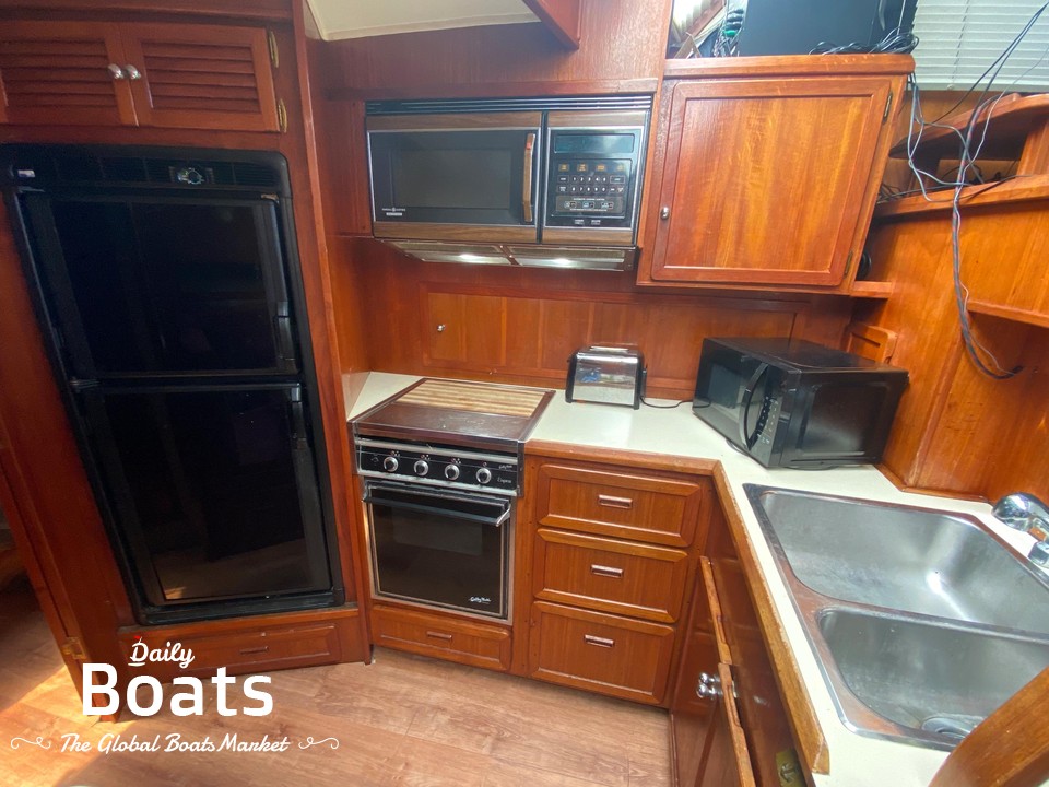 1984 Uniflite 42 Aft Cabin for sale. View price, photos and Buy 1984 ...