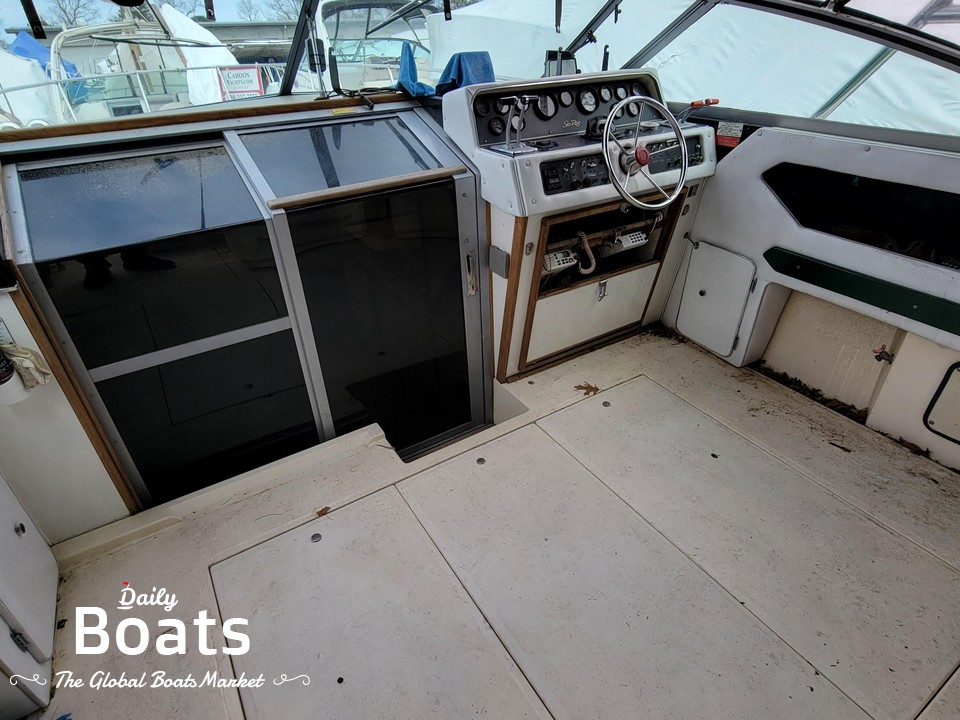 1986 Sea Ray 30 Weekender for sale. View price, photos and Buy 1986 Sea ...