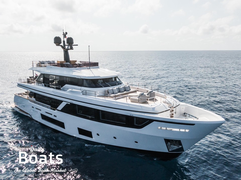 2021 Custom Line Navetta 30 for sale. View price, photos and Buy 2021 ...