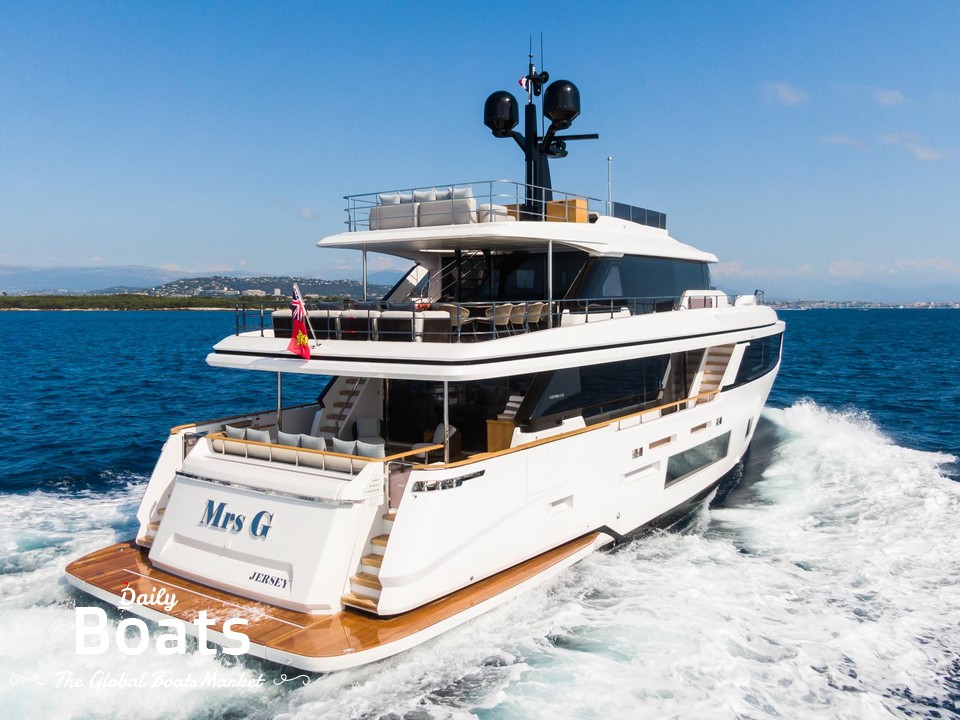 2021 Custom Line Navetta 30 for sale. View price, photos and Buy 2021 ...