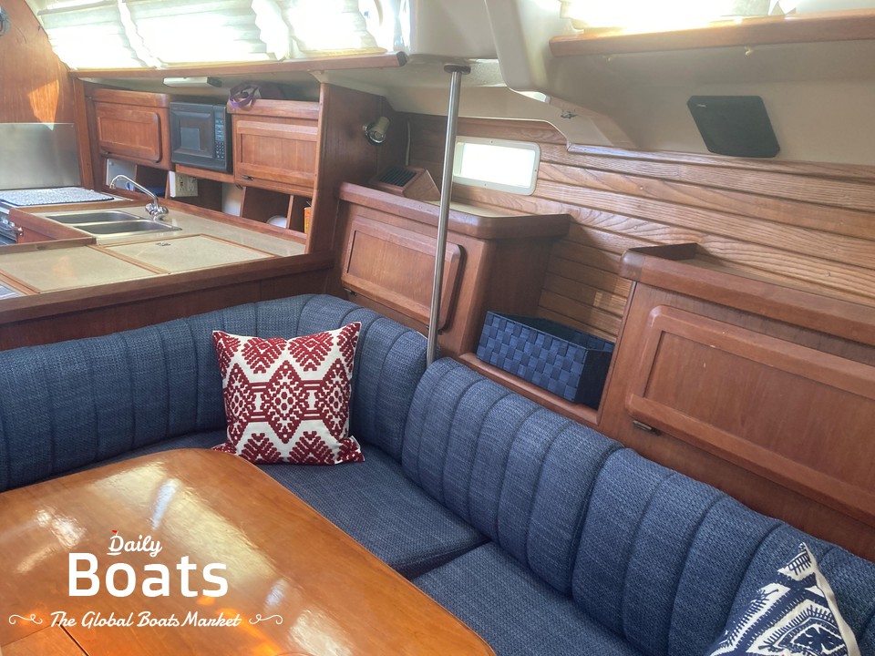 1990 Hunter 37.5 for sale. View price, photos and Buy 1990 Hunter 37.5 ...