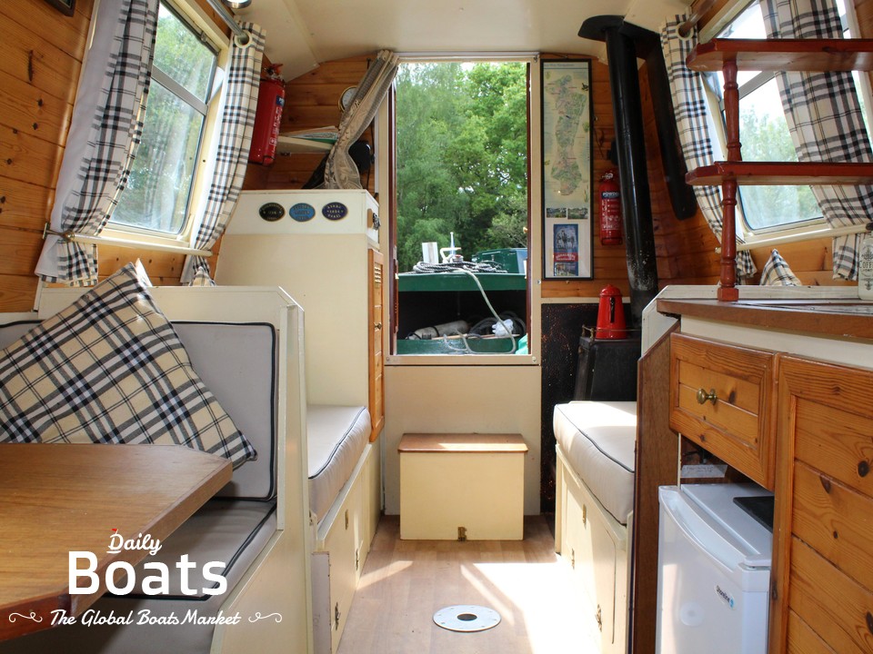 1991 Narrowboat 25' Cruiser Stern for sale. View price, photos and Buy ...