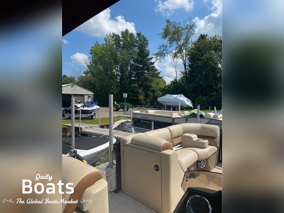 2018 Godfrey Sanpan 2500 Wb for sale. View price, photos and Buy 2018 ...