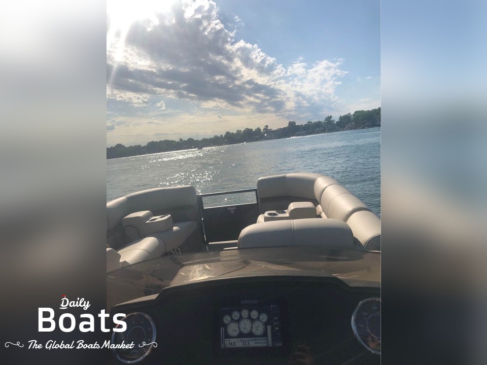 2018 Godfrey Sanpan 2500 Wb for sale. View price, photos and Buy 2018 ...