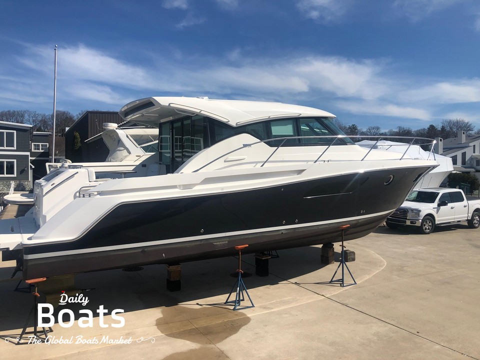 2020 Tiara Yachts 44 Coupe for sale. View price, photos and Buy 2020 ...