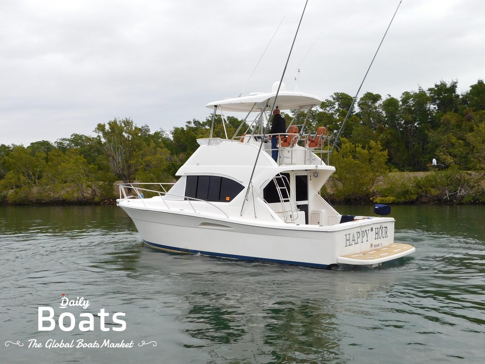 2001 Riviera 35 Flybridge for sale. View price, photos and Buy 2001 ...