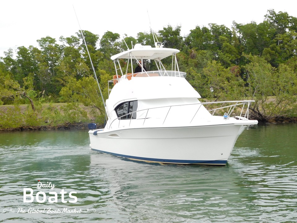 2001 Riviera 35 Flybridge for sale. View price, photos and Buy 2001 ...