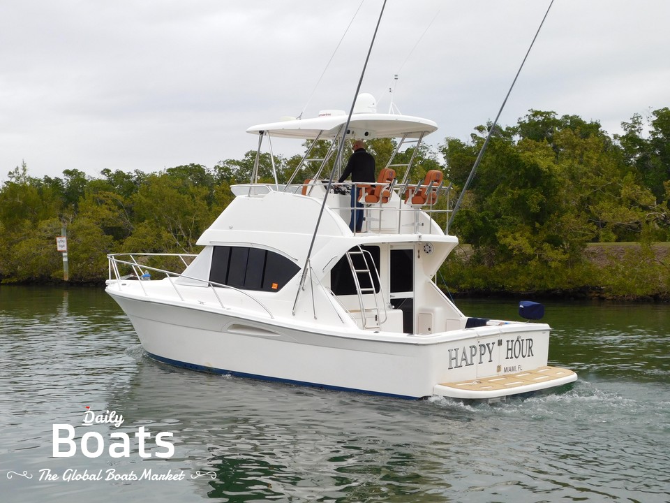 2001 Riviera 35 Flybridge for sale. View price, photos and Buy 2001 ...