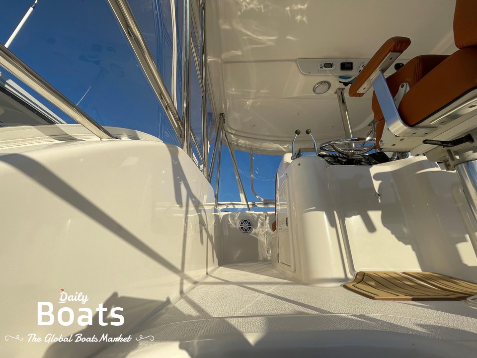 2001 Riviera 35 Flybridge for sale. View price, photos and Buy 2001 ...