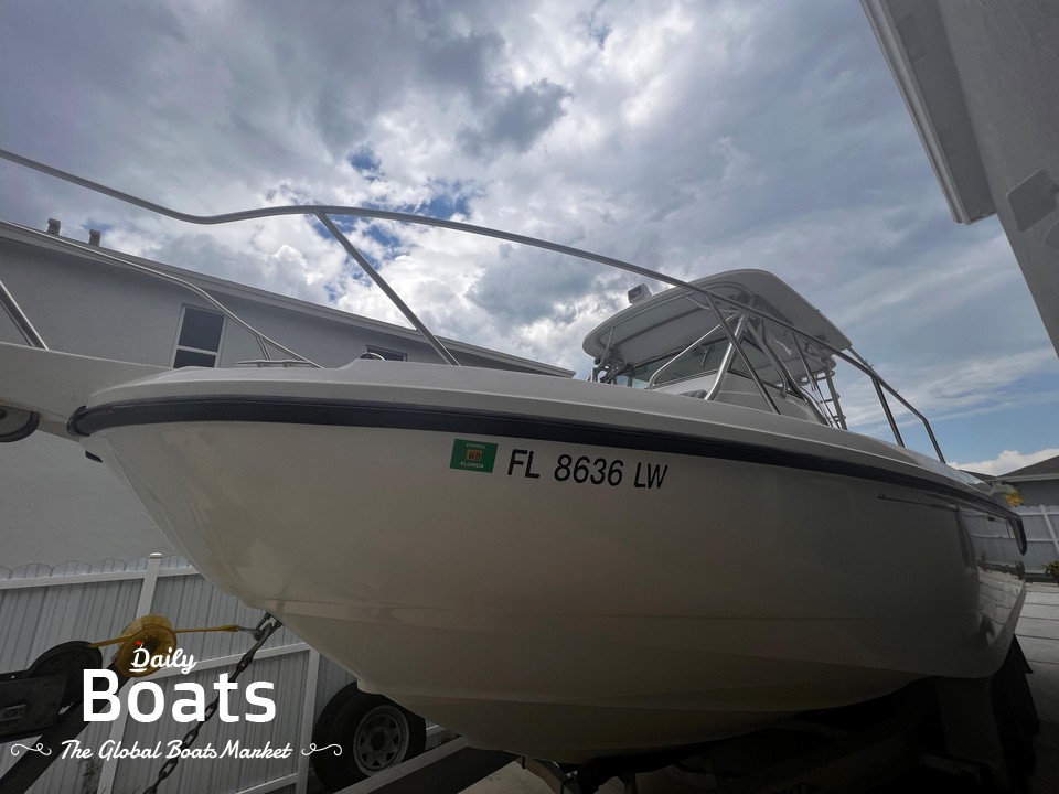 2002 Boston Whaler Outrage 290 for sale. View price, photos and Buy ...