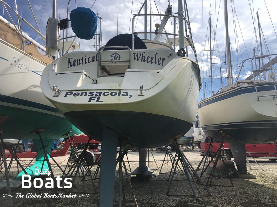 1989 Hunter Legend 35.5 for sale. View price, photos and Buy 1989 ...