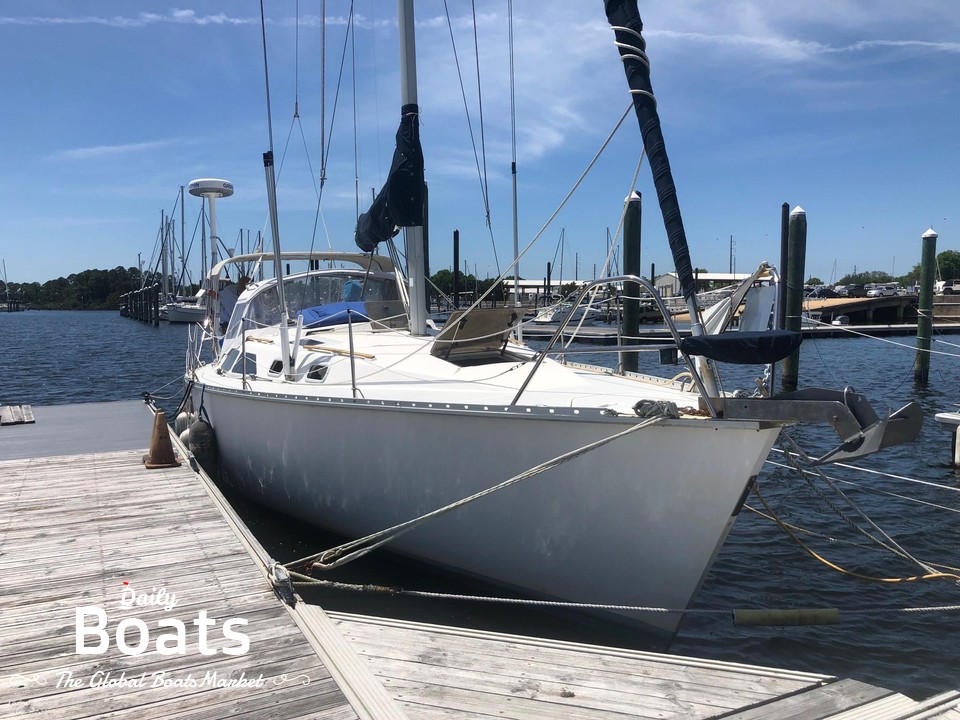 1989 Hunter Legend 35.5 for sale. View price, photos and Buy 1989 ...