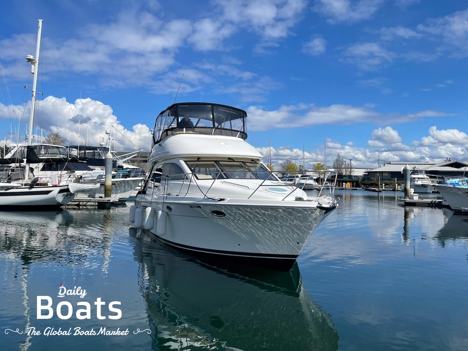 2004 Meridian 381 Sedan Bridge for sale. View price, photos and Buy ...