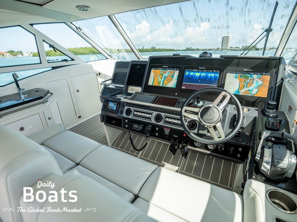 2019 Formula 43 Super Sport Crossover for sale. View price, photos and ...