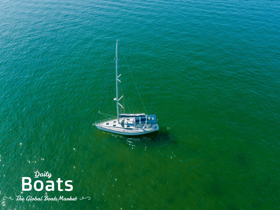 1996 Hunter 430 for sale. View price, photos and Buy 1996 Hunter 430 ...