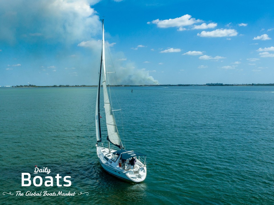 1996 Hunter 430 for sale. View price, photos and Buy 1996 Hunter 430 ...