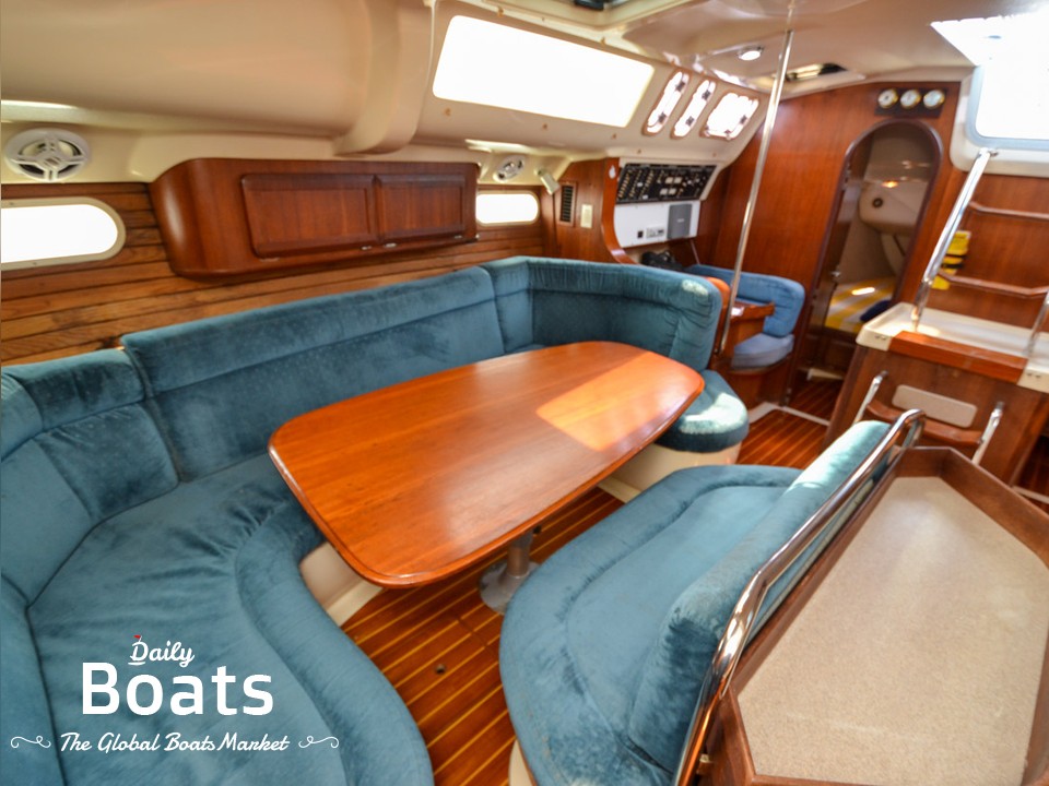 1996 Hunter 430 for sale. View price, photos and Buy 1996 Hunter 430 ...