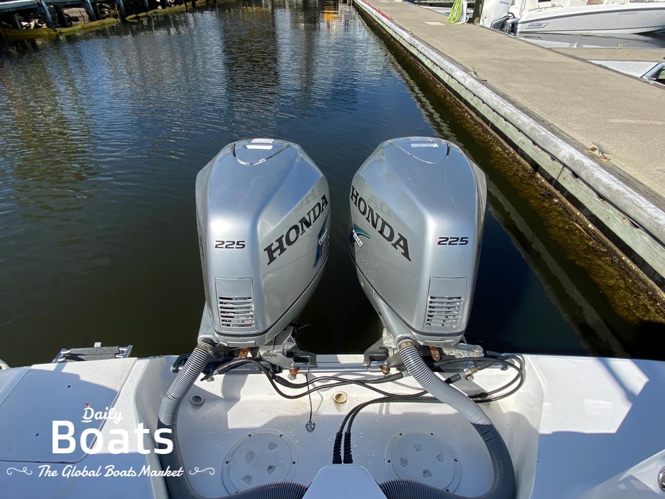 2007 Everglades 260 Center Console for sale. View price, photos and Buy ...