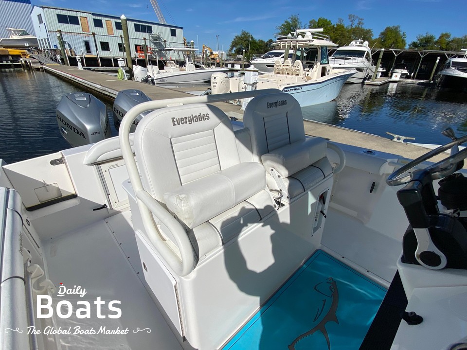 2007 Everglades 260 Center Console for sale. View price, photos and Buy ...