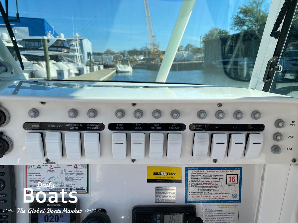 2007 Everglades 260 Center Console for sale. View price, photos and Buy ...