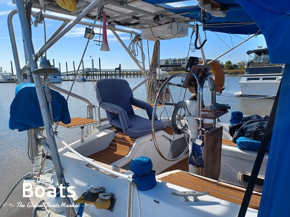 1984 Hunter 31 for sale. View price, photos and Buy 1984 Hunter 31 #302181