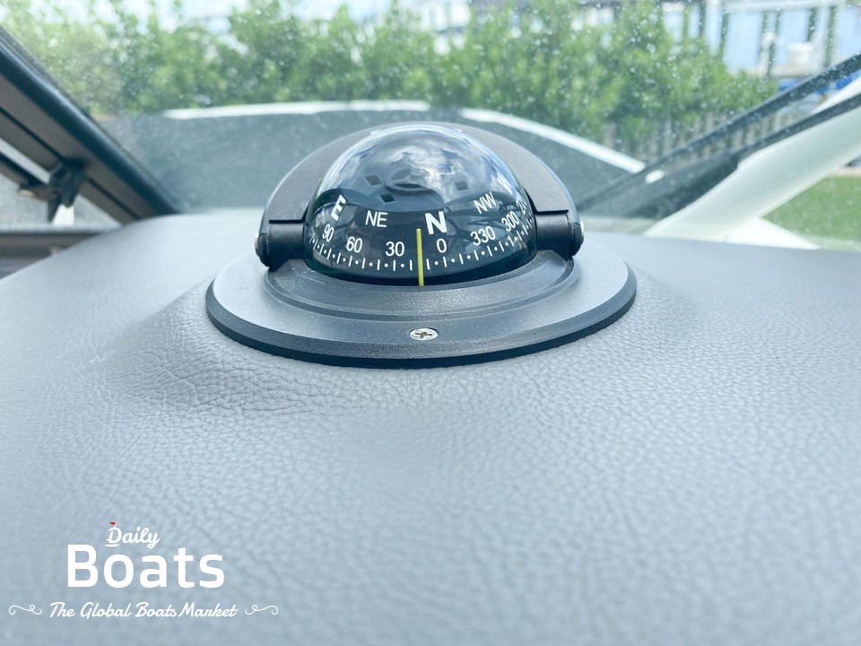 2019 Boston Whaler 23 Vantage Dc for sale. View price, photos and Buy ...
