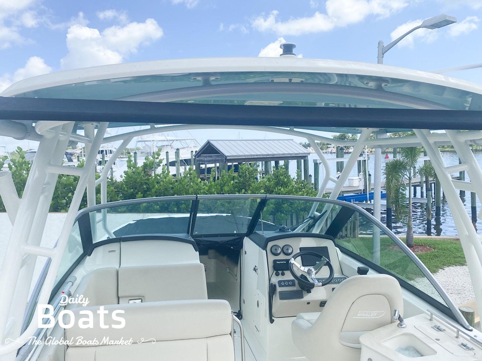 2019 Boston Whaler 23 Vantage Dc for sale. View price, photos and Buy ...