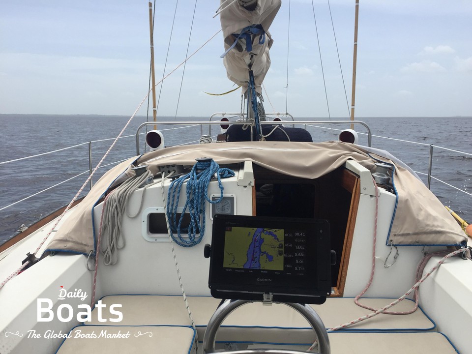 1977 C&C 38 Landfall for sale. View price, photos and Buy 1977 C&C 38 ...