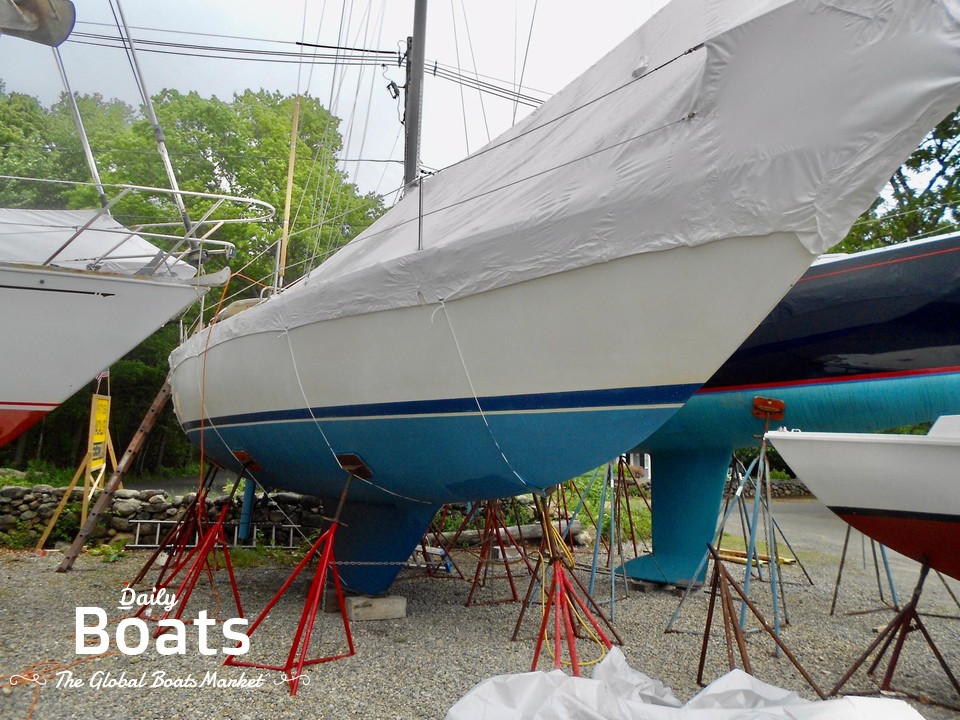 1977 C&C 38 Landfall for sale. View price, photos and Buy 1977 C&C 38 ...