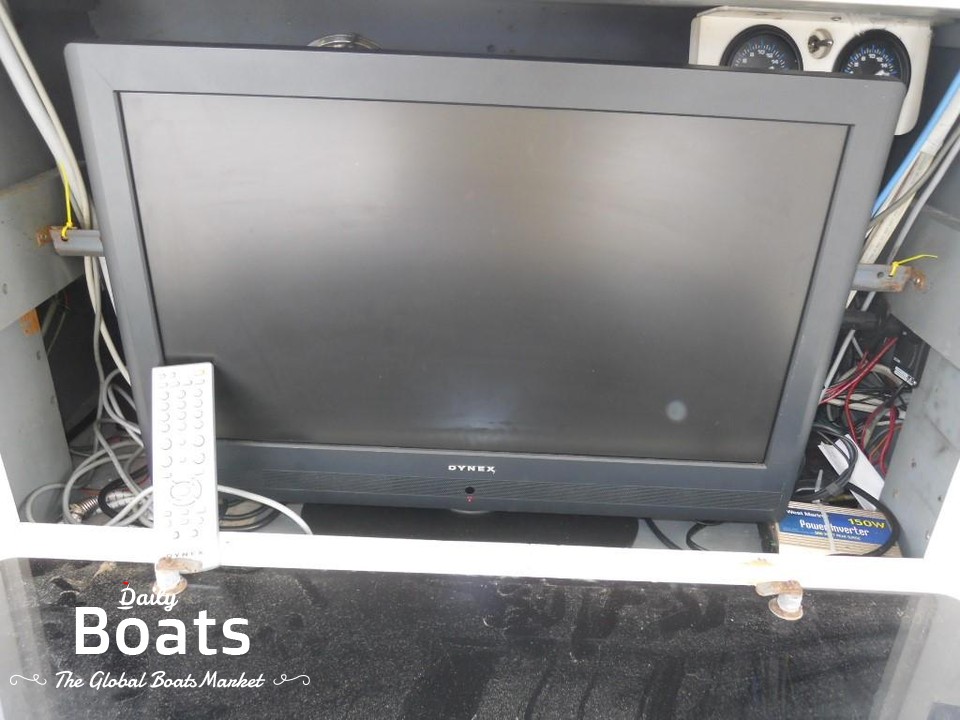 1986 Topaz 37 Sportfisherman W Flybridge for sale. View price, photos ...