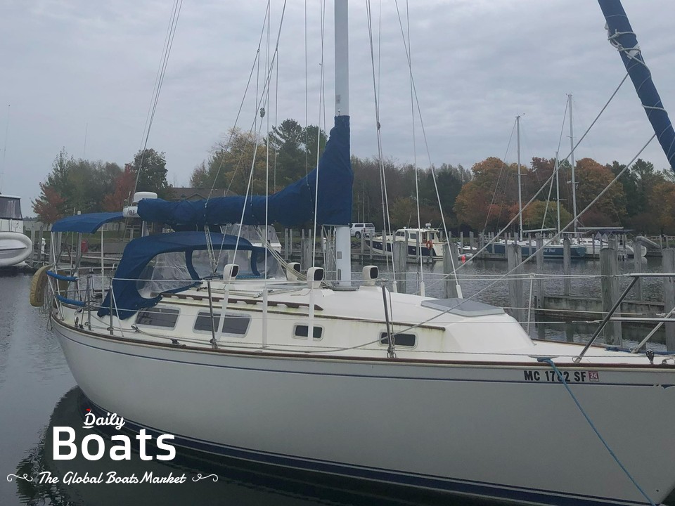 1985 Sabre 32 Sailboat for sale. View price, photos and Buy 1985 Sabre ...
