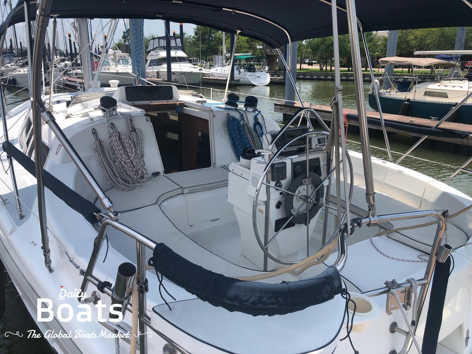 1995 Hunter 336 for sale. View price, photos and Buy 1995 Hunter 336 ...