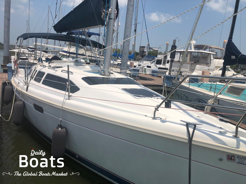 1995 Hunter 336 for sale. View price, photos and Buy 1995 Hunter 336 ...