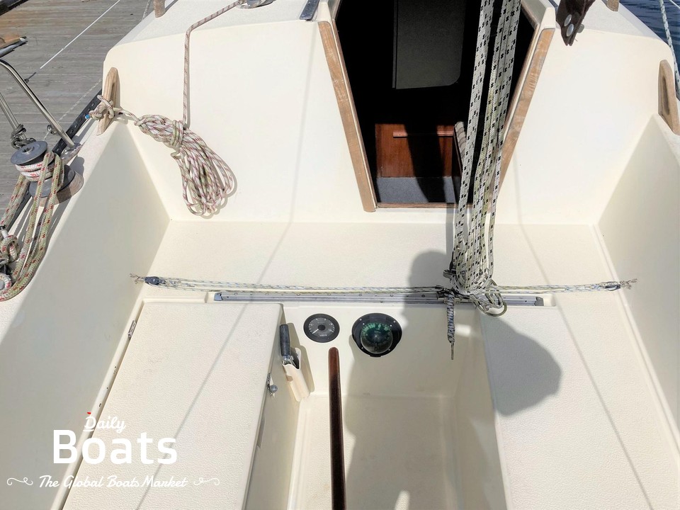 1981 Sunstar 28 for sale. View price, photos and Buy 1981 Sunstar 28 ...