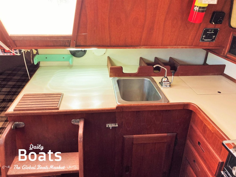 1981 Sunstar 28 for sale. View price, photos and Buy 1981 Sunstar 28 ...