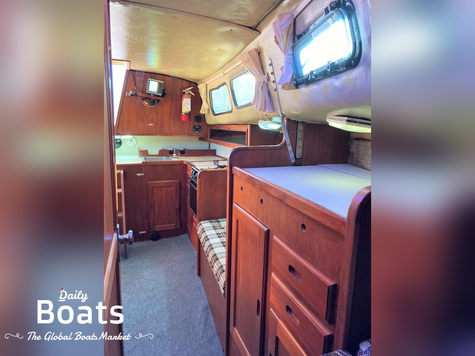 1981 Sunstar 28 for sale. View price, photos and Buy 1981 Sunstar 28 ...