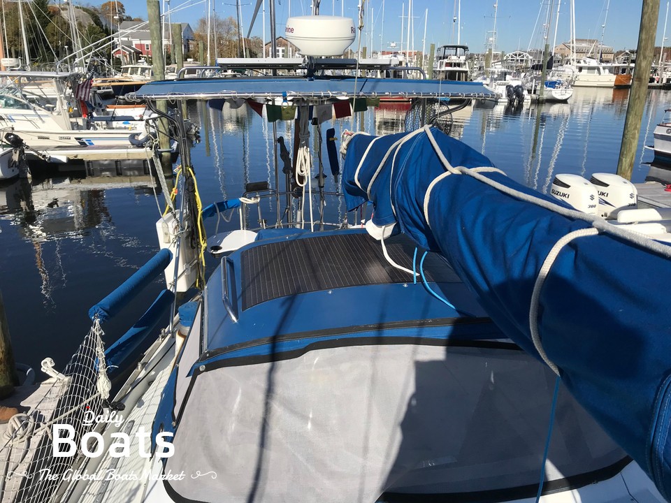 1984 C&C Landfall 35 for sale. View price, photos and Buy 1984 C&C ...