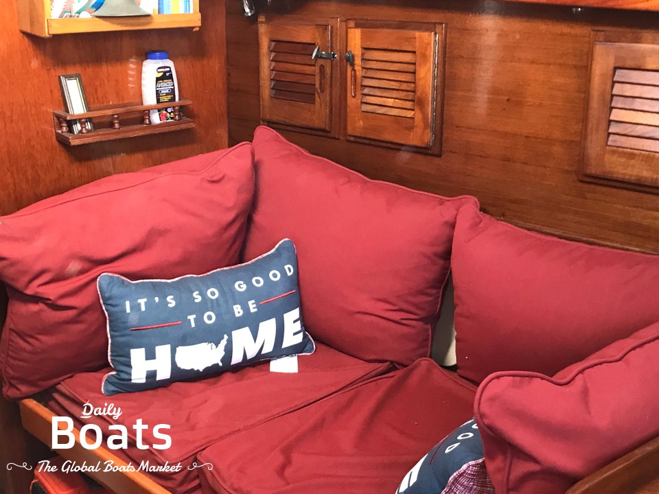 1984 C&C Landfall 35 for sale. View price, photos and Buy 1984 C&C ...