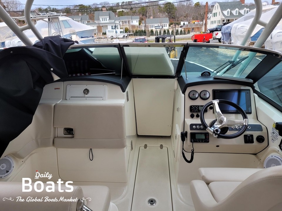 2017 Boston Whaler 23 Vantage for sale. View price, photos and Buy 2017 ...
