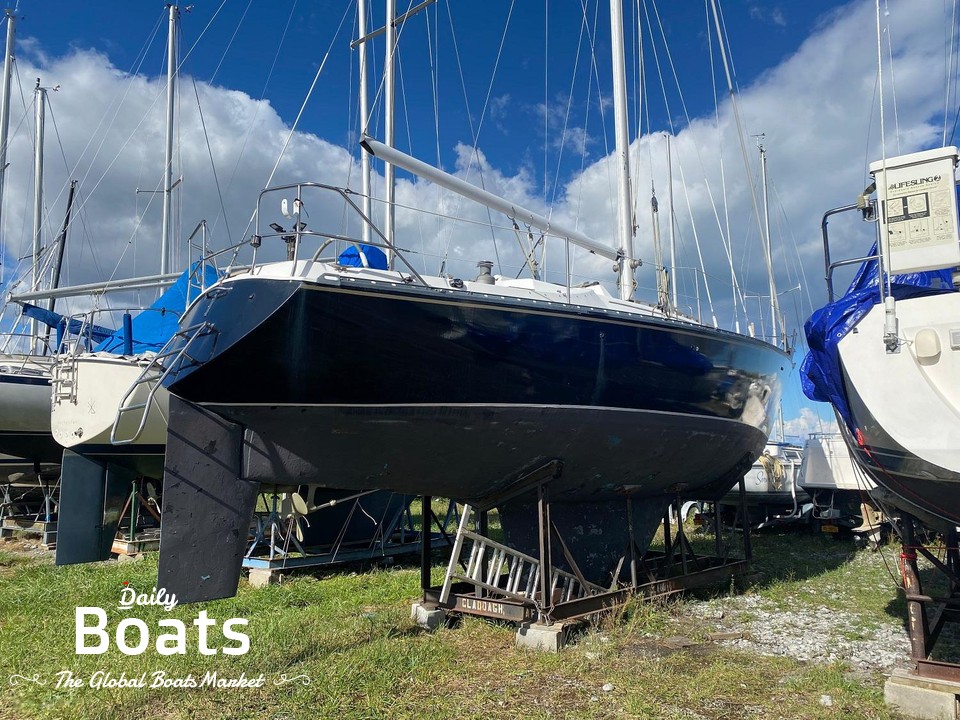 1984 Hunter 37 for sale. View price, photos and Buy 1984 Hunter 37 #302737