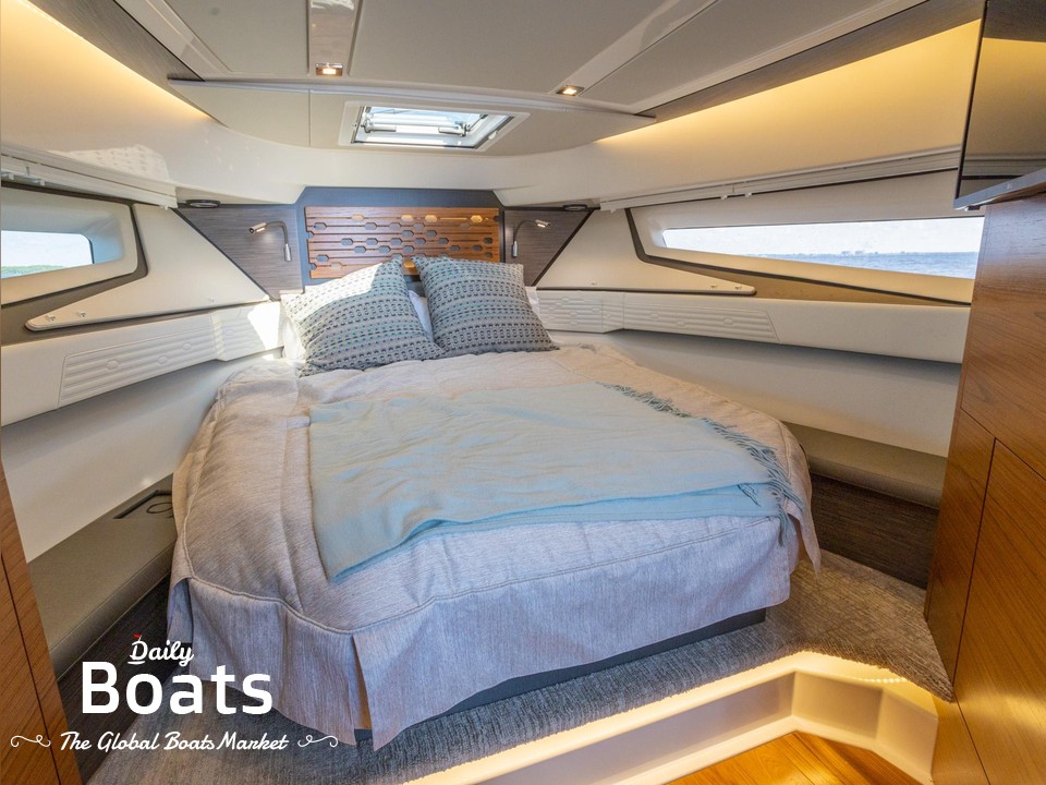 2021 Tiara Yachts 43 Le for sale. View price, photos and Buy 2021 Tiara ...