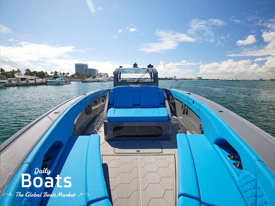 2022 Midnight Express 52' Vitesse for sale. View price, photos and Buy ...