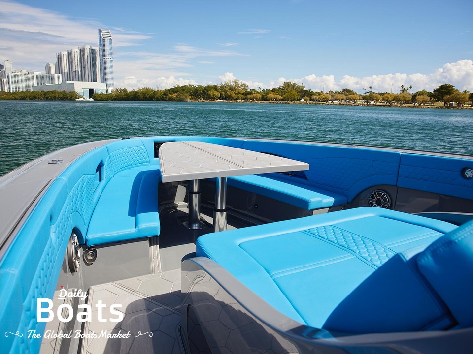 2022 Midnight Express 52' Vitesse for sale. View price, photos and Buy ...